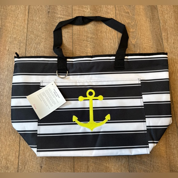 thirty-one | Bags | New Thirtyone Toteally Thermal Tropical Twist With ...
